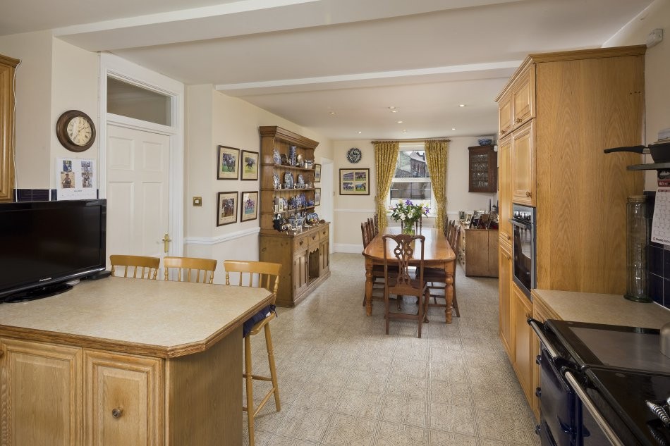 Saville House, Newmarket